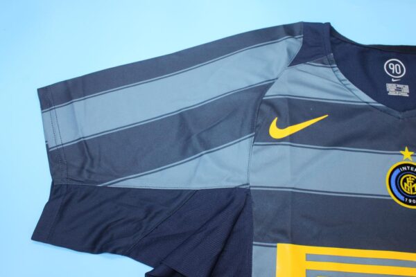 Inter Milan third kit 2004-2005